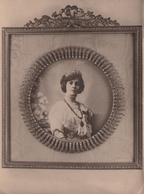 Ekrem Buğra Ekinci - BİR TAS ÇORBA UĞRUNA: FEHİME SULTAN’IN ACIKLI SONU